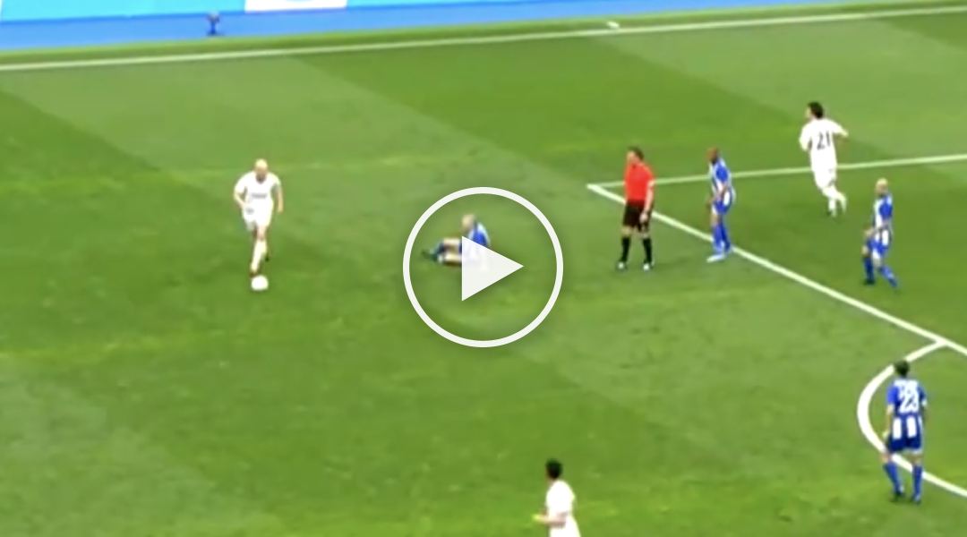 Zidane knocks the Porto legends player to the ground with one touch ...